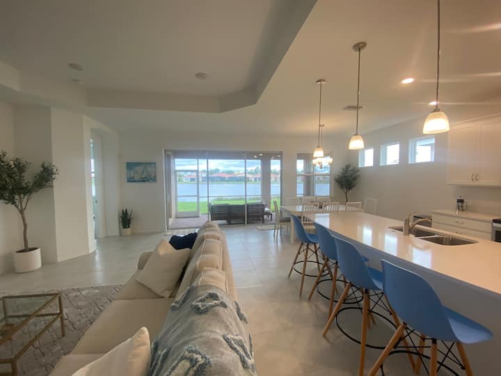 New Elegant Vacation Home In Fabulous Fort Myers - 麥爾茲堡