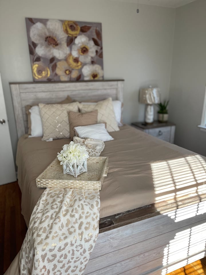 Cheerful Captivating Neutral Tone Home - Monte Sano State Park, Huntsville
