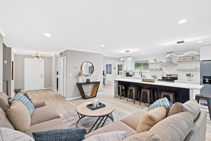 Entire Residential Home -4 Bedrooms In Vienna - フェアファックス, VA