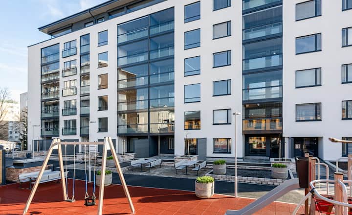 Modern 1 Bedroom Apartment With A Patio - Turku
