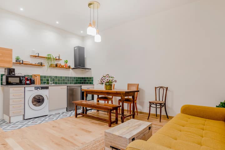 Perfect For Family Trip - Palais Royal & Louvre - 巴黎