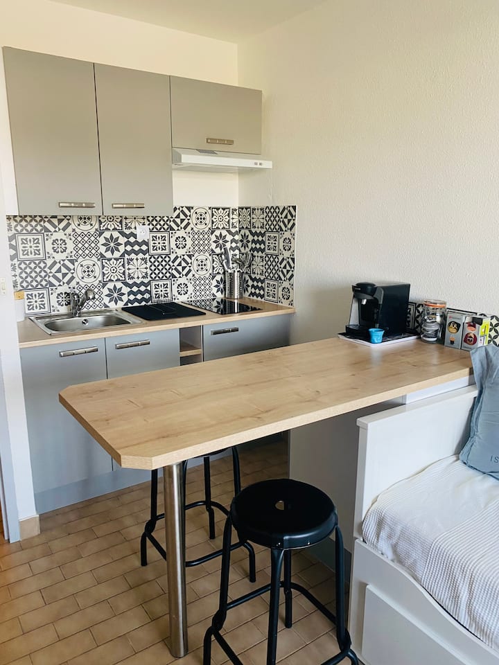 Joli Studio Cabine
 à 3 Minutes De La Plage à Sète - Sète
