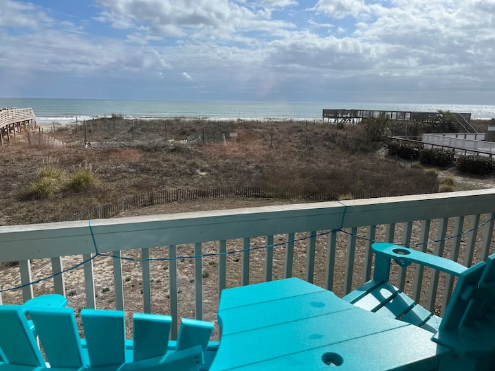 Beautiful 3 Br Oceanfront Beachfront Condo - Ocean Isle Beach, NC