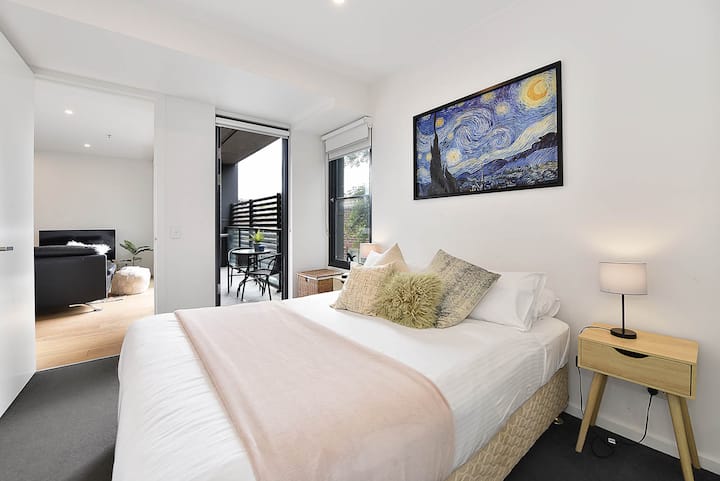 Central St Kilda 2br Apt Near Beach And Nightlife - St Kilda