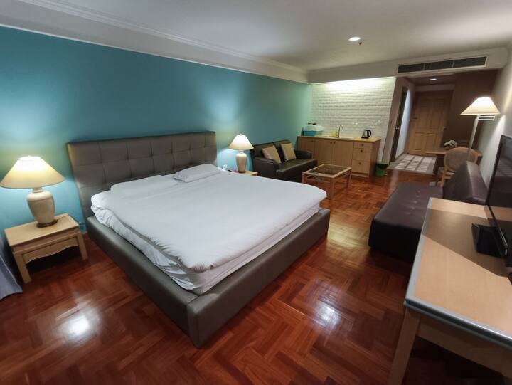 Springfiled Beach 1-bed Seaview 18th Fl With Pool - Cha-am