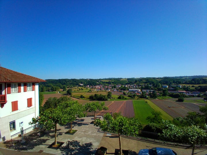 Grand T3 Avec Loggia - Cambo-les-Bains