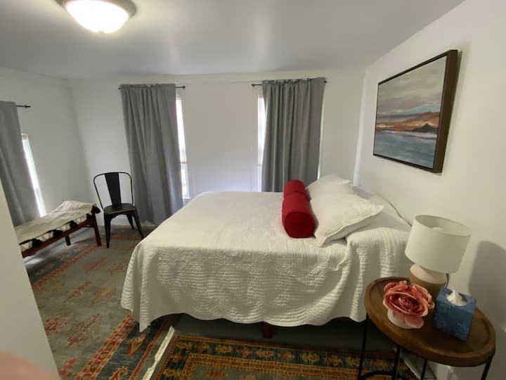 Cozy And Comfortable! - Rochester, NY