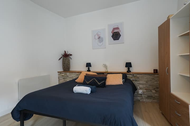 Studio Moderne, Hypercentre, Arrivée Autonome - Cholet