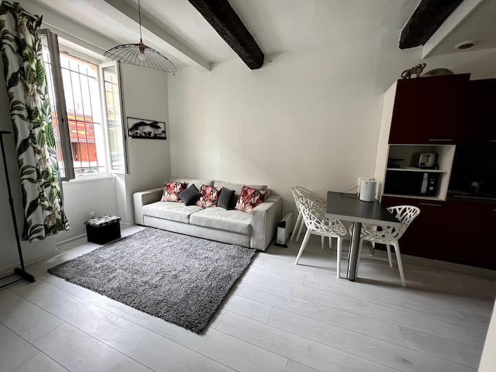 Mourillon - Très Proche Des Plages Et Commerces - Tolone