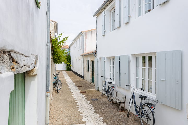 Charming Fisherman's Cottage In Ars En Re - Ars-en-Ré