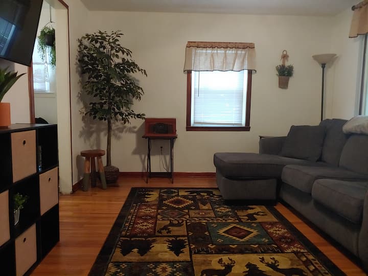 2 Bedroom, 1 Bath, Rustic Oasis - Springfield, OH