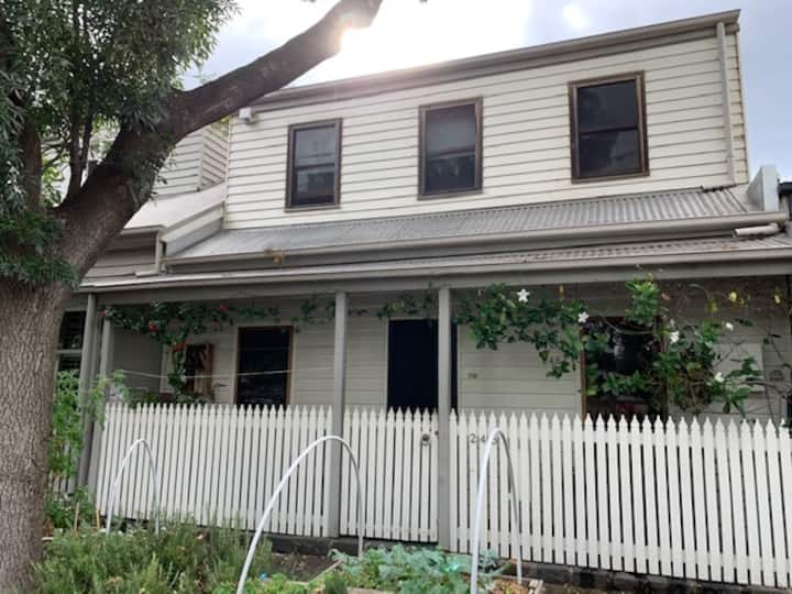 Family Home/cottage Eclectic Decor - Brooklyn