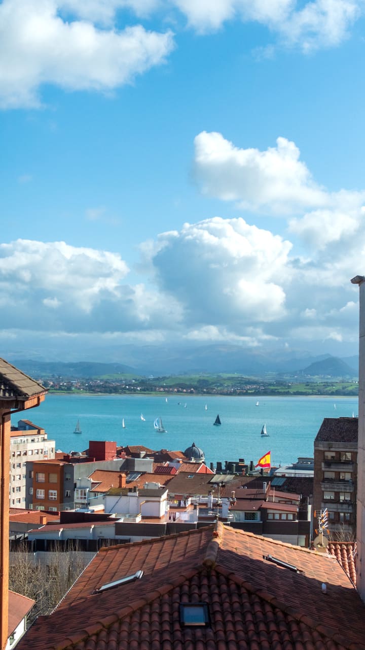Central Comfy Apartment With Nice View To The Bay - Santander