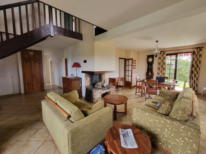 Charmante Maison De 5 Chambres Avec Cheminée - Orthez