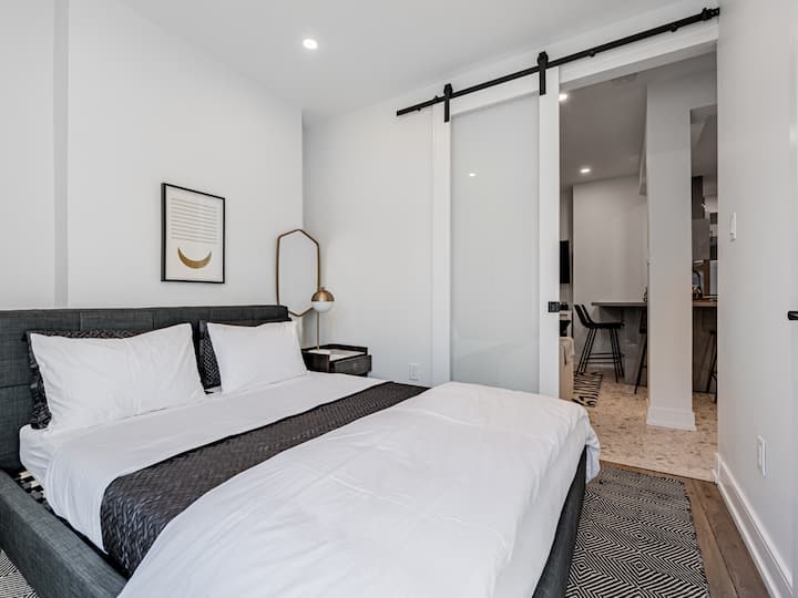 60 Dupont-main - Toronto, ON