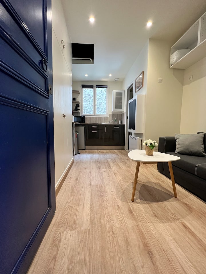 Studio Neuf Entièrement éQuipé Et  Bien Situé. - Paris