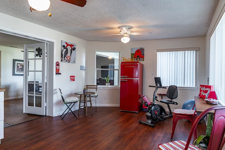 Master Bedroom With Patio Neighbor-montverde - Clermont, FL