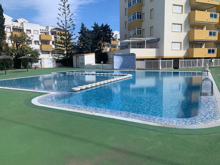 Estupendo Apartamento En Zona Tranquila - Oliva