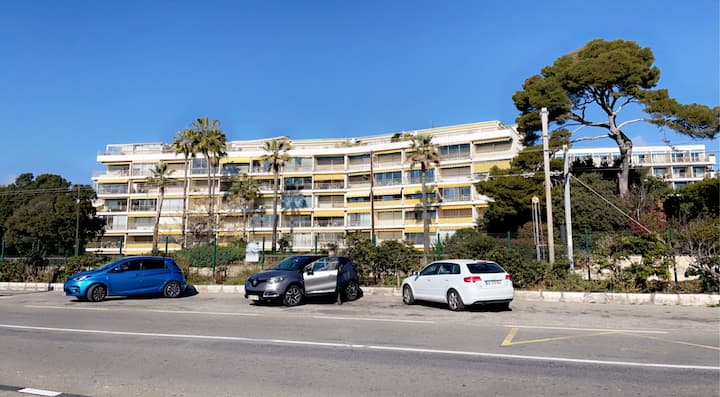Studio Dans Une Résidence Face à La Plage 1 Min - Mandelieu-la-Napoule