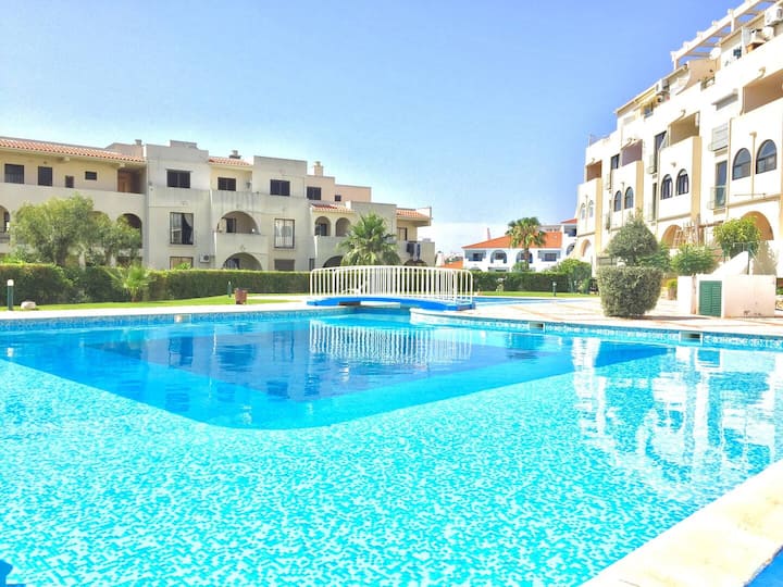Albufeira Center Swimming Pool - Albufeira