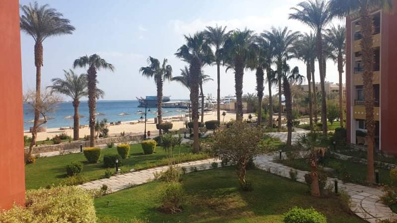 Spacieux appartement de 2 chambres avec piscine et plage ...