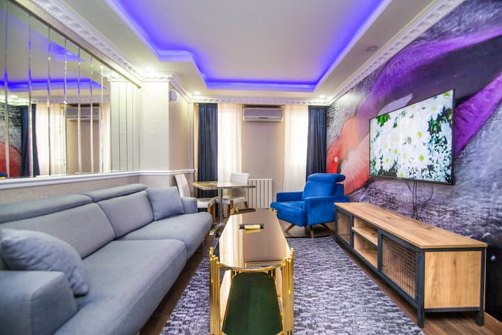 One Minute To Metro Station 6 - Şişli