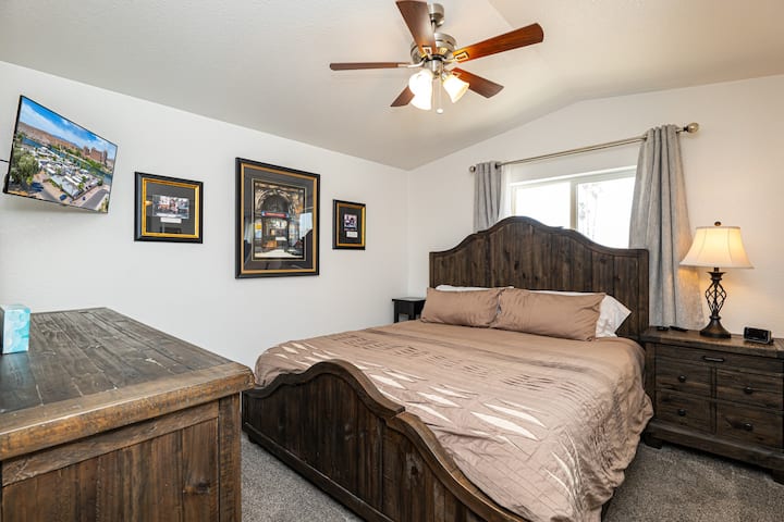 Special 3 Bd Cottage Gated  Pool, River $2016 - Laughlin, NV
