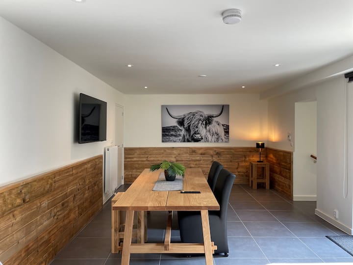 Geleen | Modern, Ruim 2 Slaapkamer Appartement - Sittard