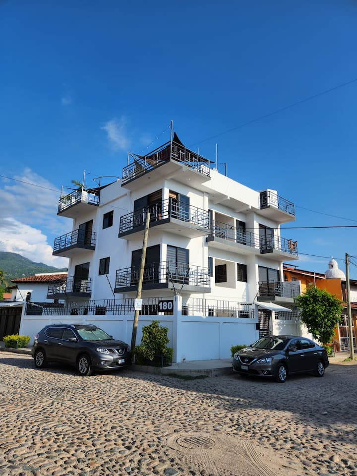 04 Estudios Luz De Luna - Depto. Estrella - Puerto Vallarta