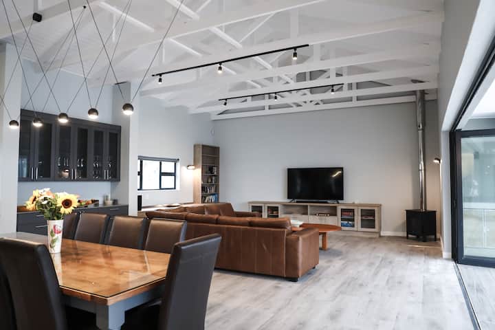 Hermanus |Spaciousfamilyhomenear3beaches |8 Guests - Hermanus