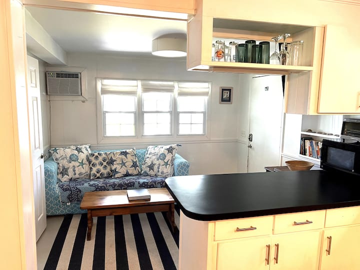Marshfront Suite Downstairs @ The Sea Pear Cottage - Folly Beach, SC
