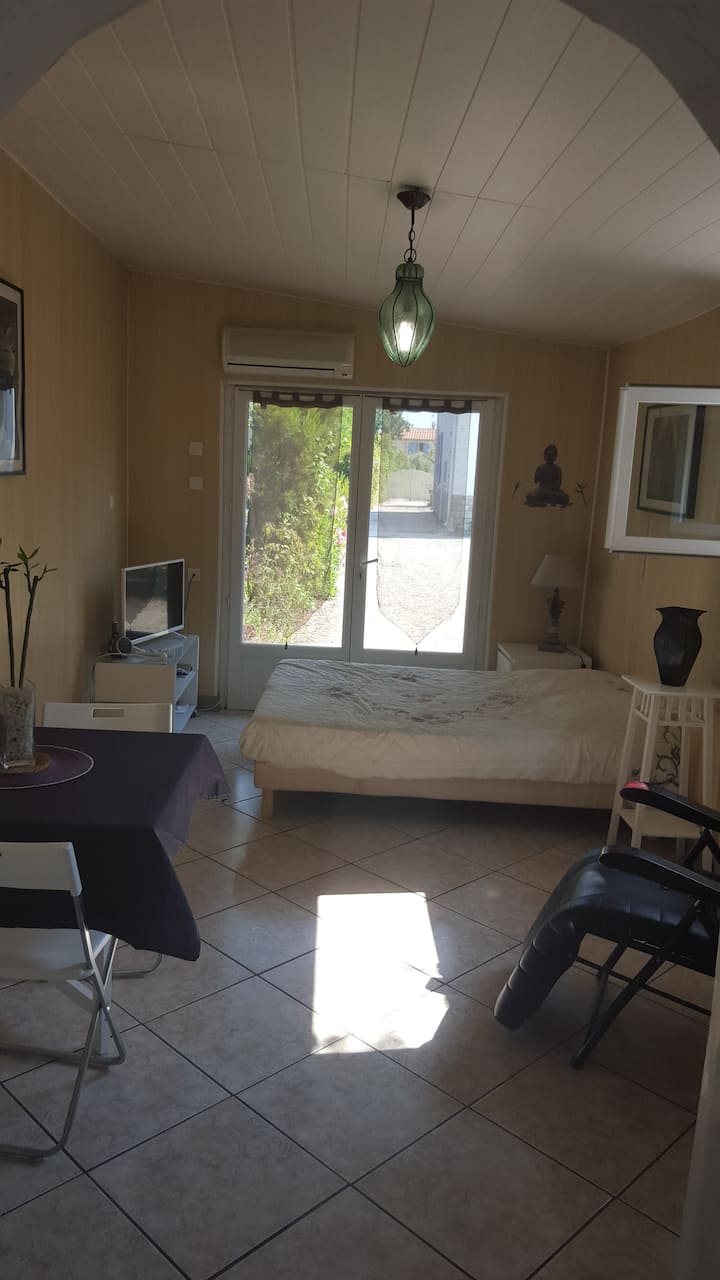 Maisonnette 33m2 à 250m De La Plage, Parking Privé - Bandol