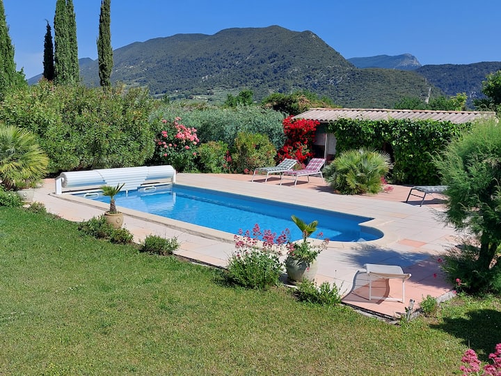 Soleil De Provence, Baignade Dans éCrin De Nature. - Nyons