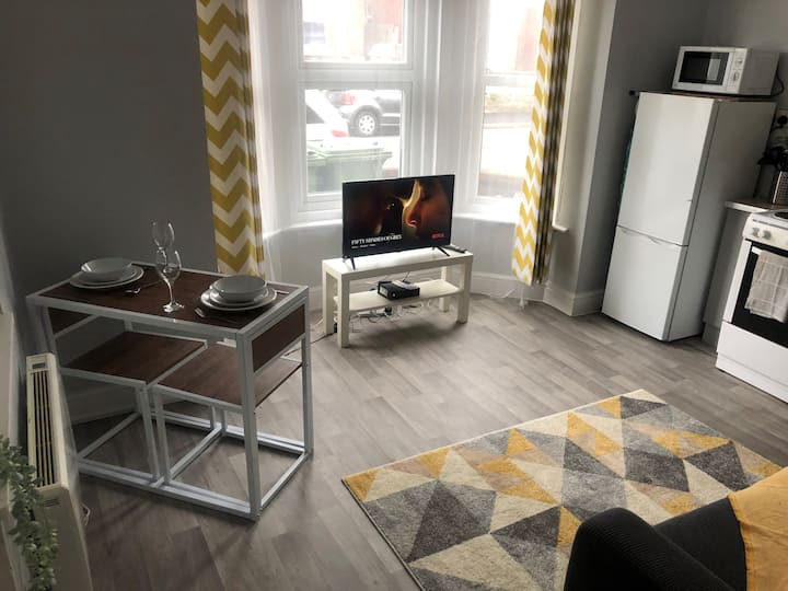 Cosy City Centre 1 Bedroom Serviced Apartment - Southampton