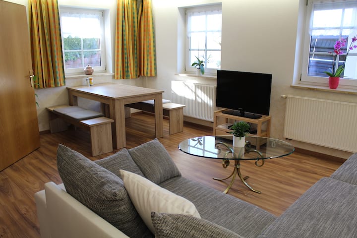 Lovely 2-bedroom Apartment For Up To 4 Guests - Bad Rodach