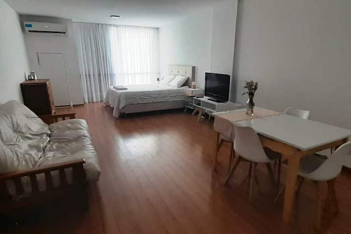 Amplio Monoambiente En El Corazón De Rosario - Rosario