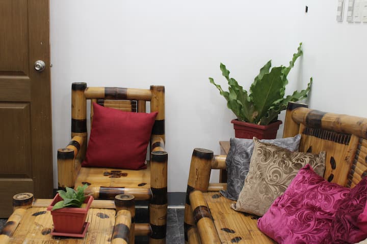 Airconditioned Room  For 3  W/ Breakfast - Coron