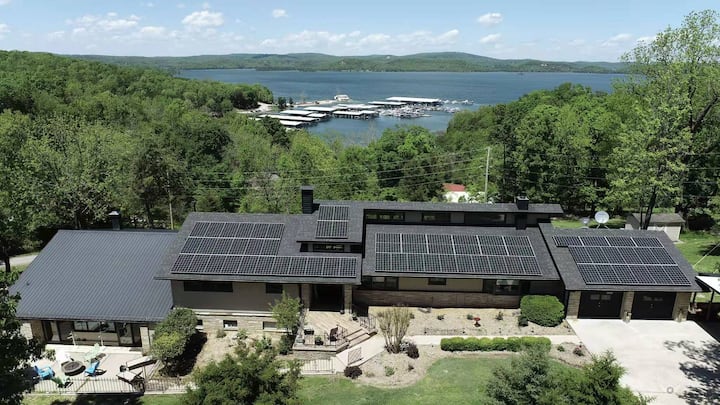 Cheerful 5-bedroom Lake House With Indoor Pool - ビーバー湖, AR