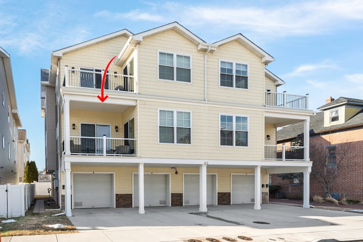 Family Beach Retreat – Sleeps 8 + Kids, Boardwalk - Wildwood, NJ
