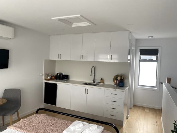Delightful Studio In Newport - Tottenham