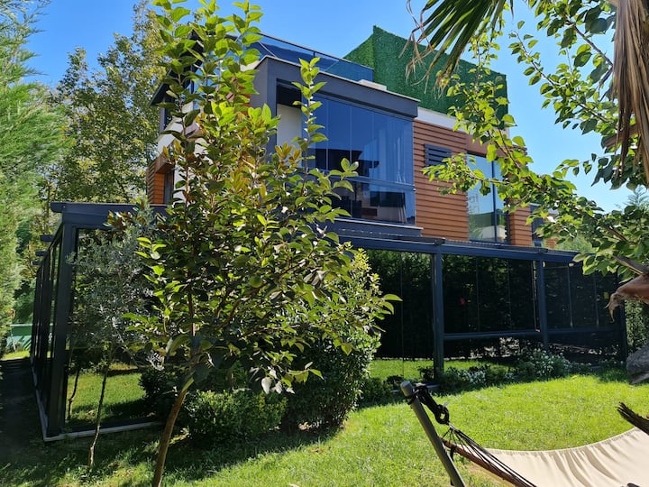 Natural Garden Kırkpınar Korunaklı Havuzlu Villa - Sapanca