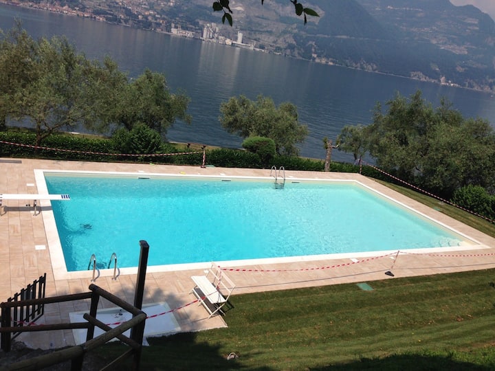 Appartamento Nel Verde Con Vista E Piscina - Iseo