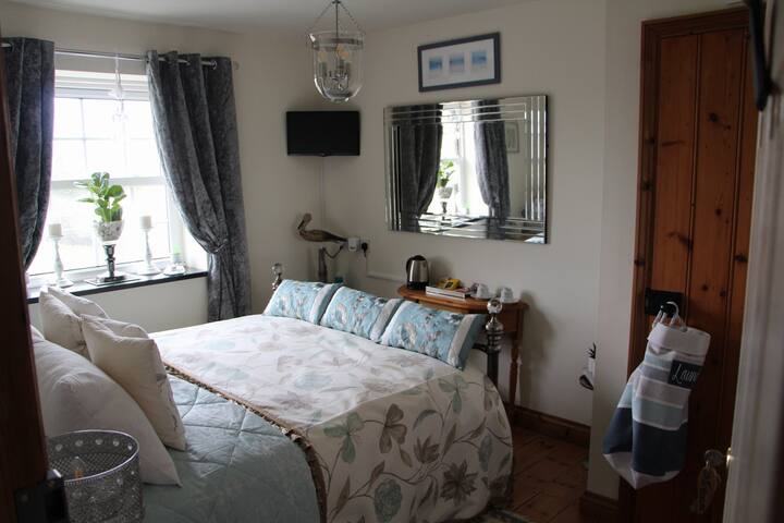 Beautiful Room Overlooking Bodmin Moor - Boscastle