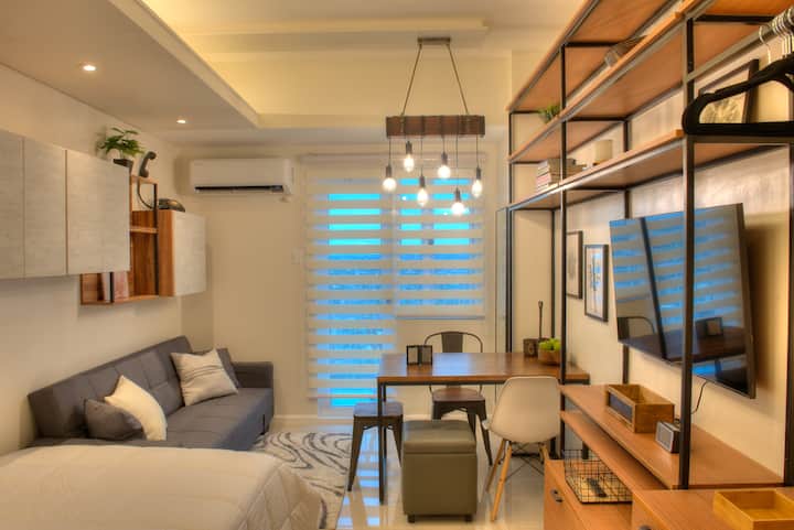 Casa Una Adia - Lovely Condo With Pool And View - Quezon City