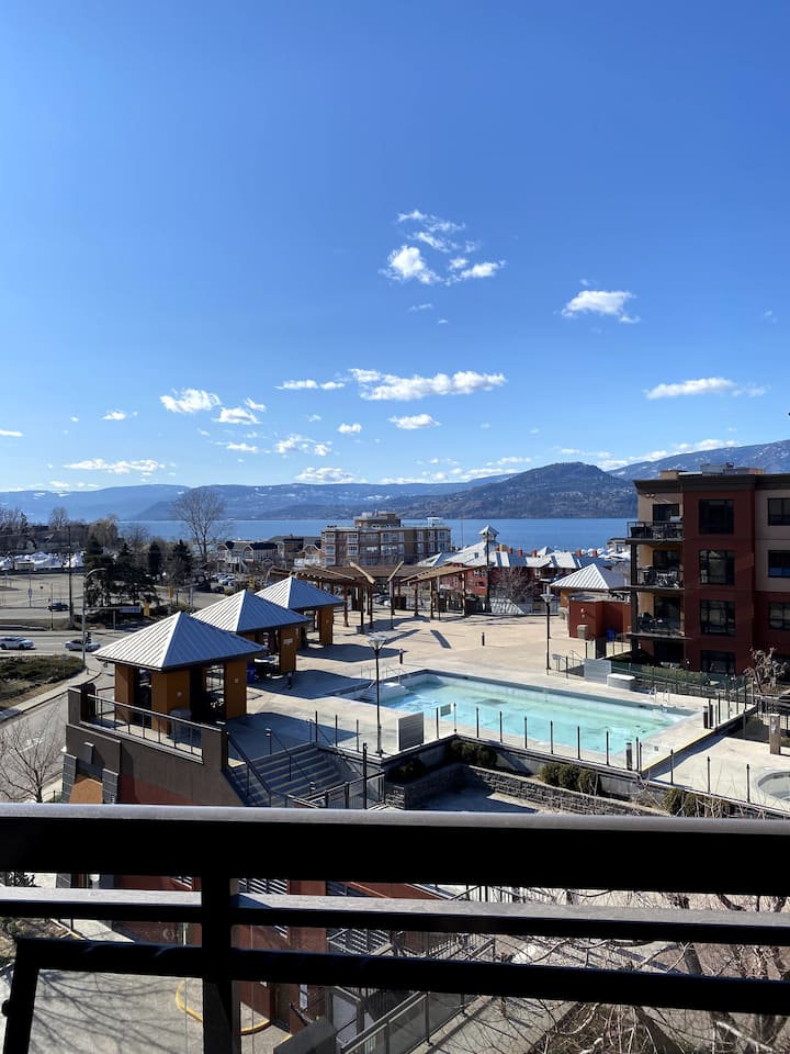 One Bedroom Condo With Pool, Hot Tub And View! - Kelowna