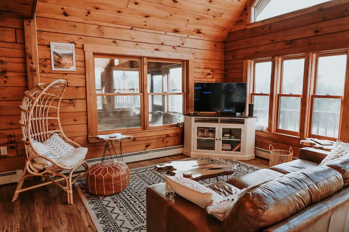 Cozy Mountain View A-frame Log Cabin Getaway | Ac! - Ferris Wheel, Jefferson