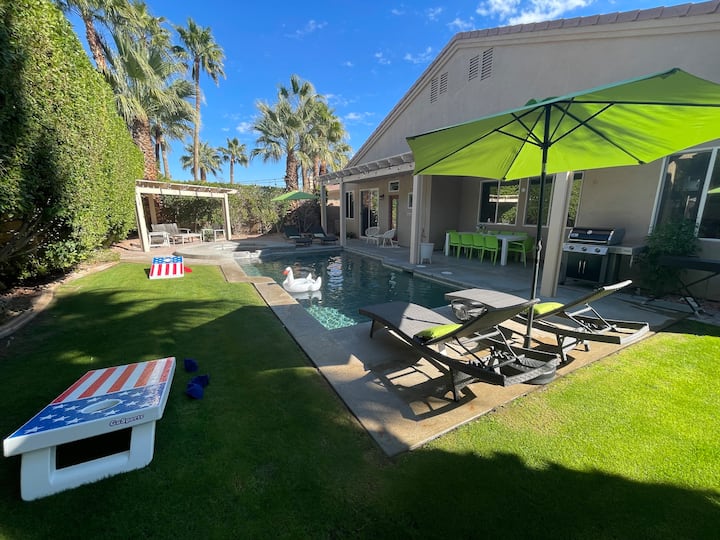 Diana Vacation Rental - A 4 Bedroom Luxury Oasis - Palm Springs