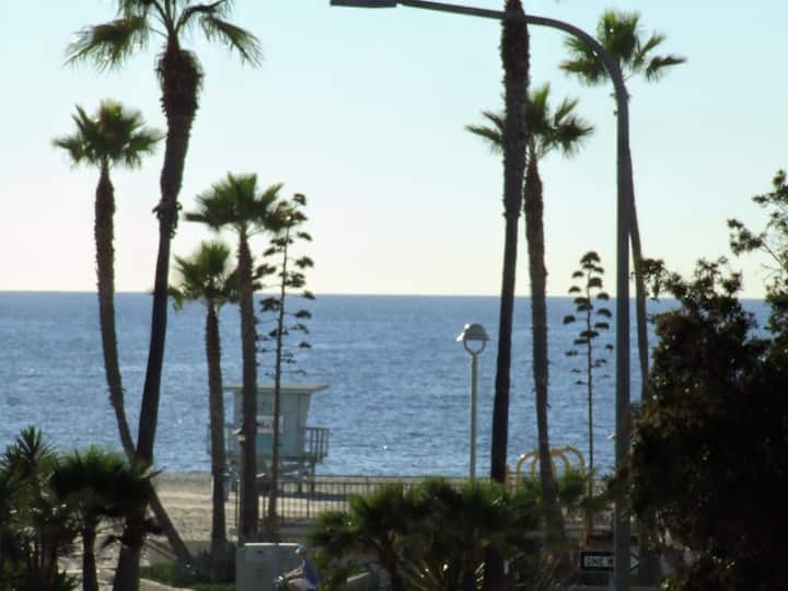 Lovely And Private - Redondo Beach, CA