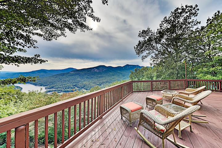 Sunset Retreat - Big Deck, Mountain & Lake Views!! - Lake Lure, NC
