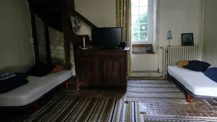 Chambre Simple Et Confortable à La Campagne - Bergerac